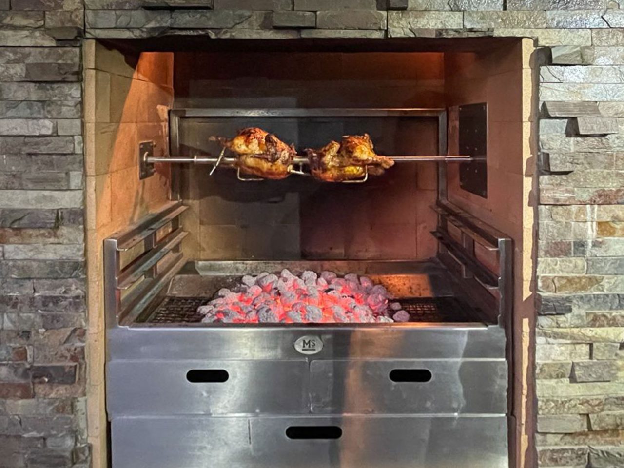 MORNE SWART FABRICATION & DESIGN Custom Braais